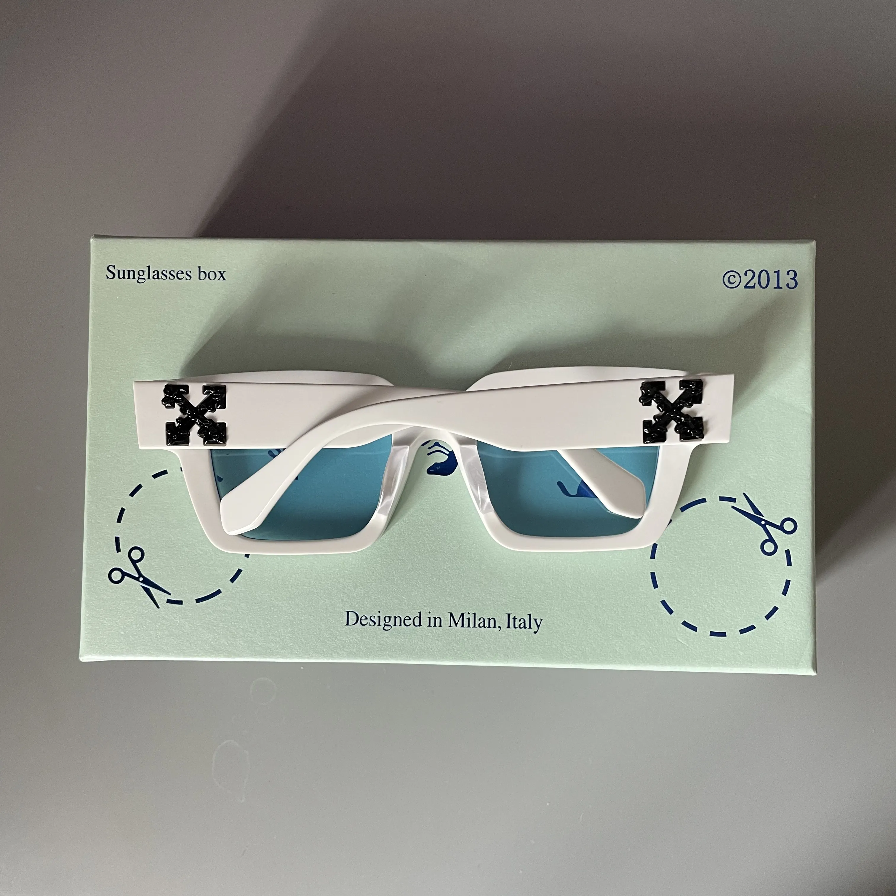 Off White Square Sunglasses - HypedRo